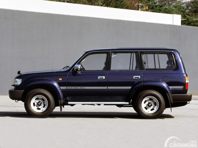 Toyota Land Cruiser VX80 Tak Lekang Oleh Waktu – Human on Wheels